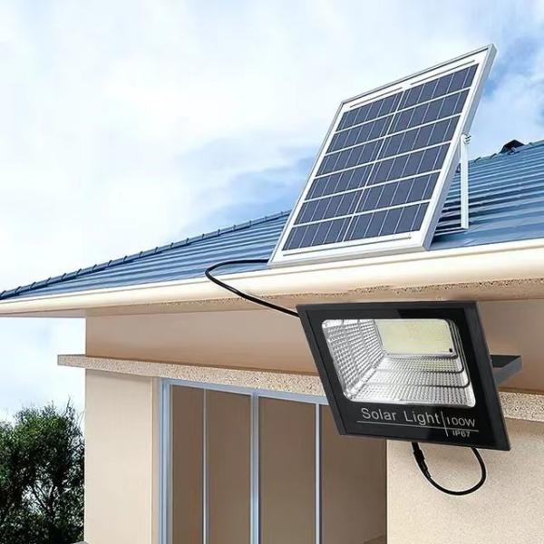 Quality Lamp Luminous Flux lm 300-800 Solar Charging Floodlight for Warehouse and for sale