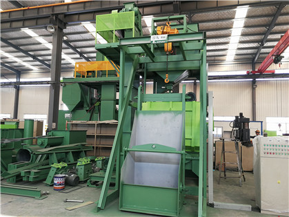 Quality 3T/H 5T/H Crawler Shot Blasting Machine Casting Parts Cleaning for sale