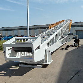 Quality Mobile Crawler Ship Loader Conveyor For Bulk Material Port Loading Unloading for sale