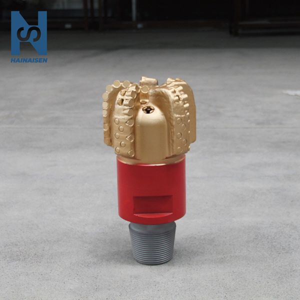 Quality PDC Deep Well Drill Bit 7 Nozzles Natural Gas Polycrystalline Diamond Compact for sale