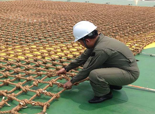 helideck-landing-safety-net-roof
