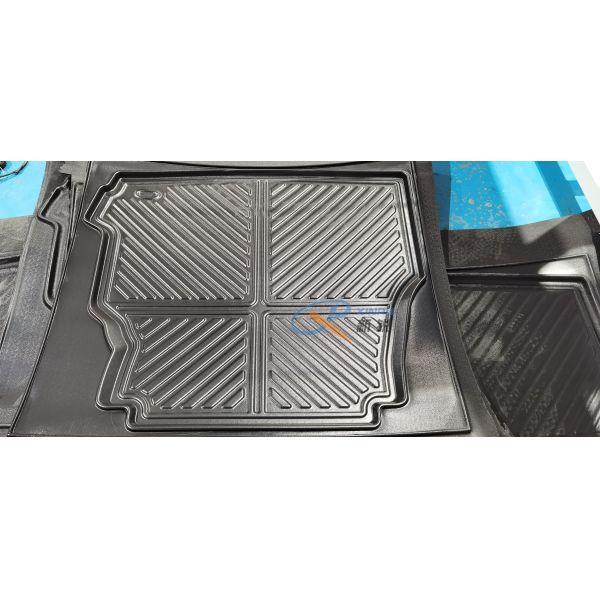 Quality 1400-1800mm TPE TPV TPR Car Mat Machine Vacuum Forming Sheet Making Machine for sale