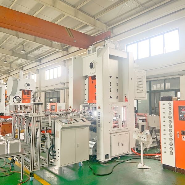 Quality 4 Cavities Aluminium Foil Manufacturing Machine 12000PCS/H Aluinum Foil Container making Machine for sale