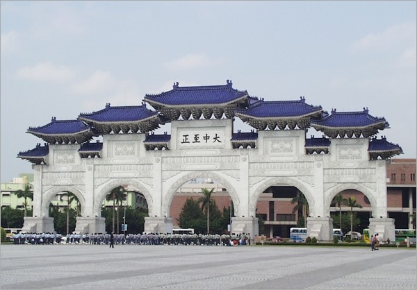 Quality Traditional Chinese style blue glazed cemetery roof tiles for sale