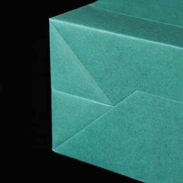 Quality Gift Packaging White Cardboard Paper Bag with Handle Custom Order Accepted for sale
