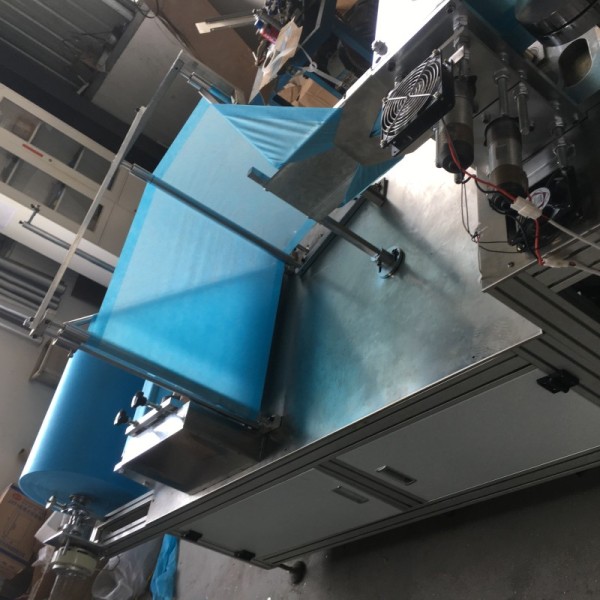 Quality Disposable AC220V 1400rpm Doctor Cap Making Machine Full Automatic for sale