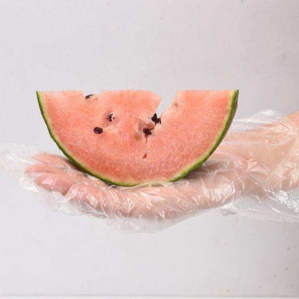Quality Waterproof Disposable Plastic Gloves For Kitchen Baking Customized Size 70-100g for sale