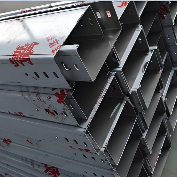 Quality Stainless Steel Solid Bottom Cable Tray Rectangular 1.2mm-2.5mm Suspended Ceiling Cable Tray for sale