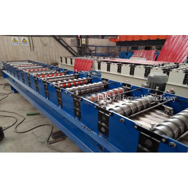 Quality Plc Control Cold Roll Forming Equipment For Container Body Car Carriage Board for sale