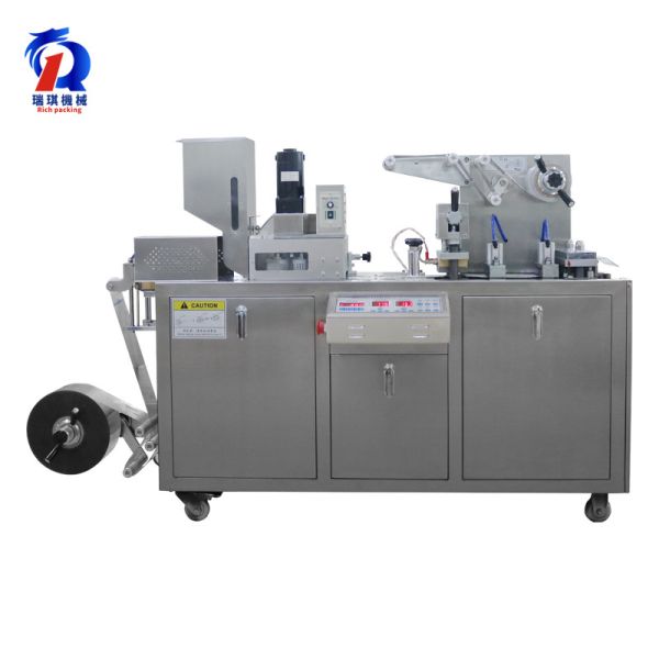 Quality GMP Standard Blister Packing Machine Easy Operation With Low Noise for sale