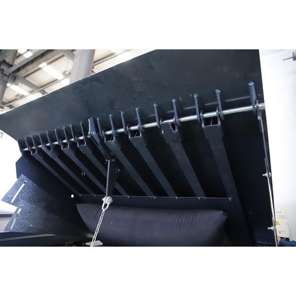 Quality High Performance Air Bag Dock Leveler Push Button Airbag Lifting Load Dock for sale