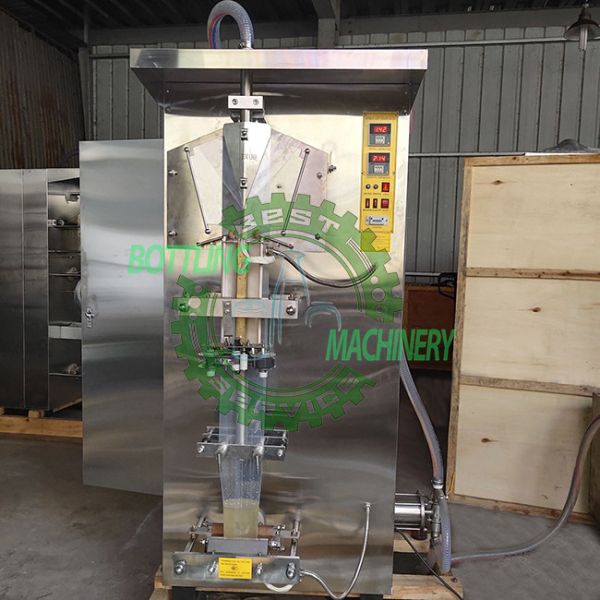 Quality Automatic Pure Water Back Sealing Photocell 0-500ml Sachet Packing Machine for sale