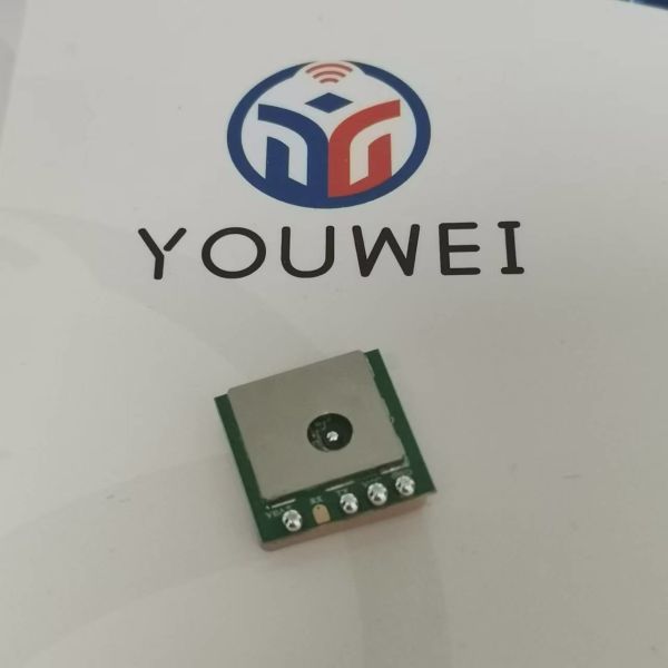 Quality Compact Design Mini GPS Module with 1.65V-3.6V Operating Supply Voltage and 0.25 for sale