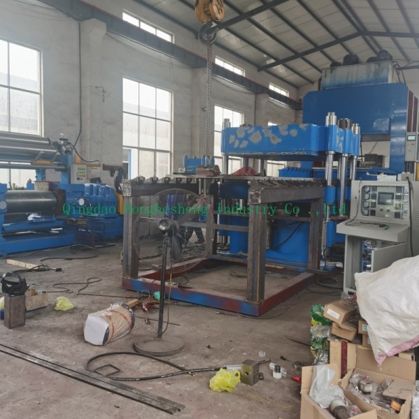 Quality Six Column Type Plate Vulcanizing Press Machine Steam Heating 600T for sale