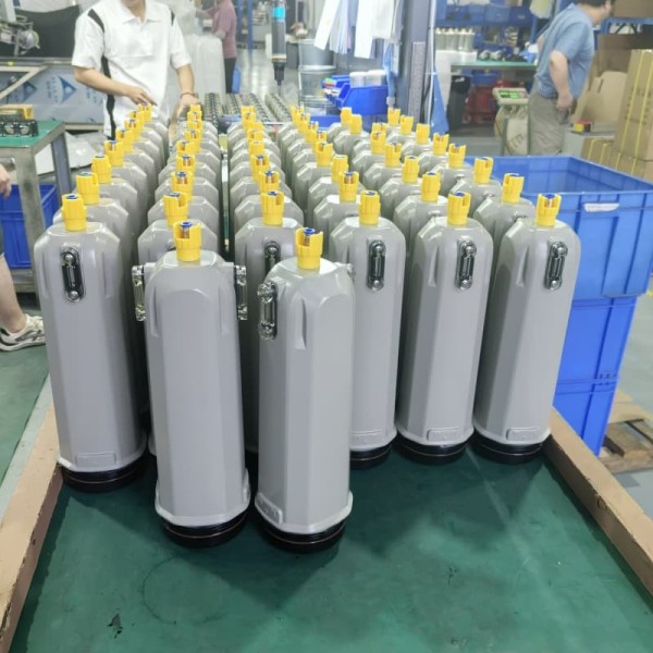 Quality 6000-8000 Hours Element Serve Life Compressed Air Filter with Low Pressure Loss of 0.25 Bar for sale