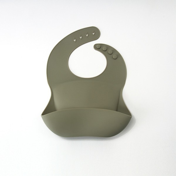 Quality 0-4 Years Old Silicone Baby Bib Waterproof And Easy To Clean Adjustable Soft Silicone Feeding Bib For Young Children for sale