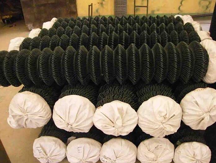 pvc coated chain link fence