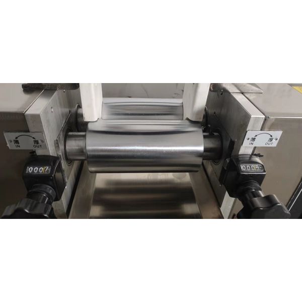 Quality Electric Heating Lab Two Roll Mixing Mill Used For Rubber Raw Material for sale