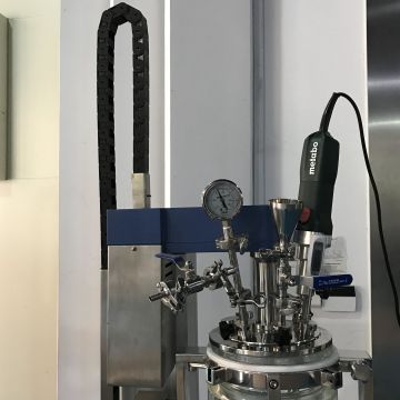 Quality Small Lab Emulsifier Mixer Vacuum Face Cream Mixing Machine 5 Liter for sale