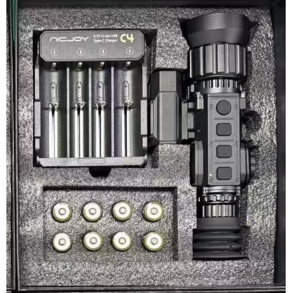 Quality FW-ZN Highly Sensitive Thermal Imaging Monocular with Uncooled Microbolometer Sensor and 1500m Detection Range Featuring 35mm F1.0 Lens for sale