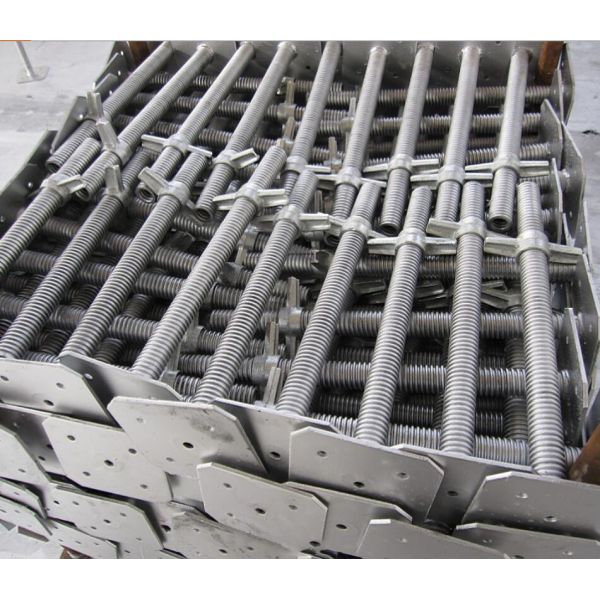 Quality Galvanized Universal JacksThrew Scaffolding Jack Base for sale