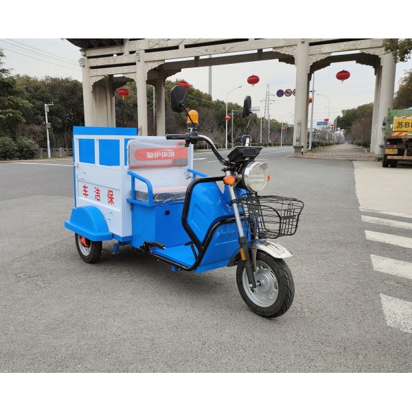 Quality Urban Streets Residential Areas Electric Three Wheeled Cleaning Car for sale