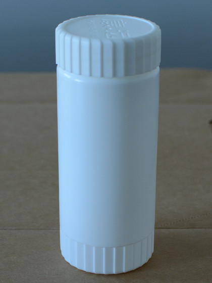 Quality White 100ml Pharmaceutical Pill Bottles Thick High Density Polyethylene Material for sale