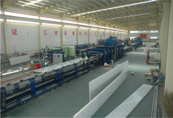 Quality Non Continuous 60mm PU Sandwich Panel Line for sale