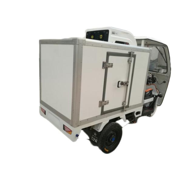 Quality 3 Wheeler Refrigerated Tricycle / Freezer Cargo Motor Tricycle With Enclosed Box for sale