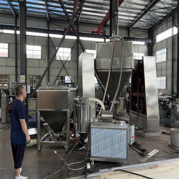 Quality Automatic Lifting Bin Blender Pharmaceutical Powder Mixing IBC Industrial Tank for sale