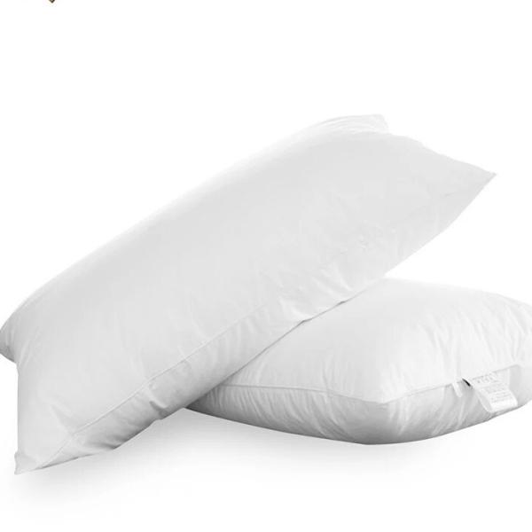 Quality Dust Resistant Hotel Quality Down Pillows Customized For Adults for sale