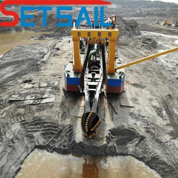 Quality 18 Inch Cutter Suction Dredger with Capacity River Sand Pump and Cumins 1137 Kw for sale