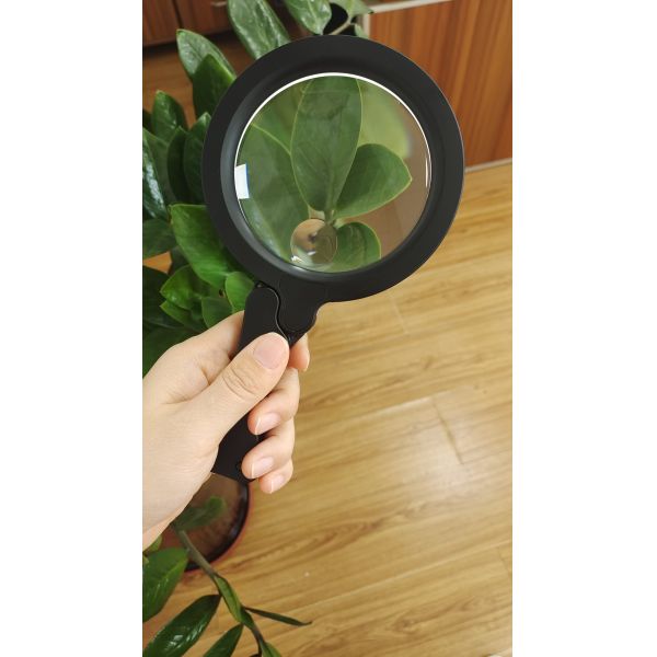 Quality Multi-functional Handheld Three-fold LED Acrylic Lens 17 White LED Scale for for sale
