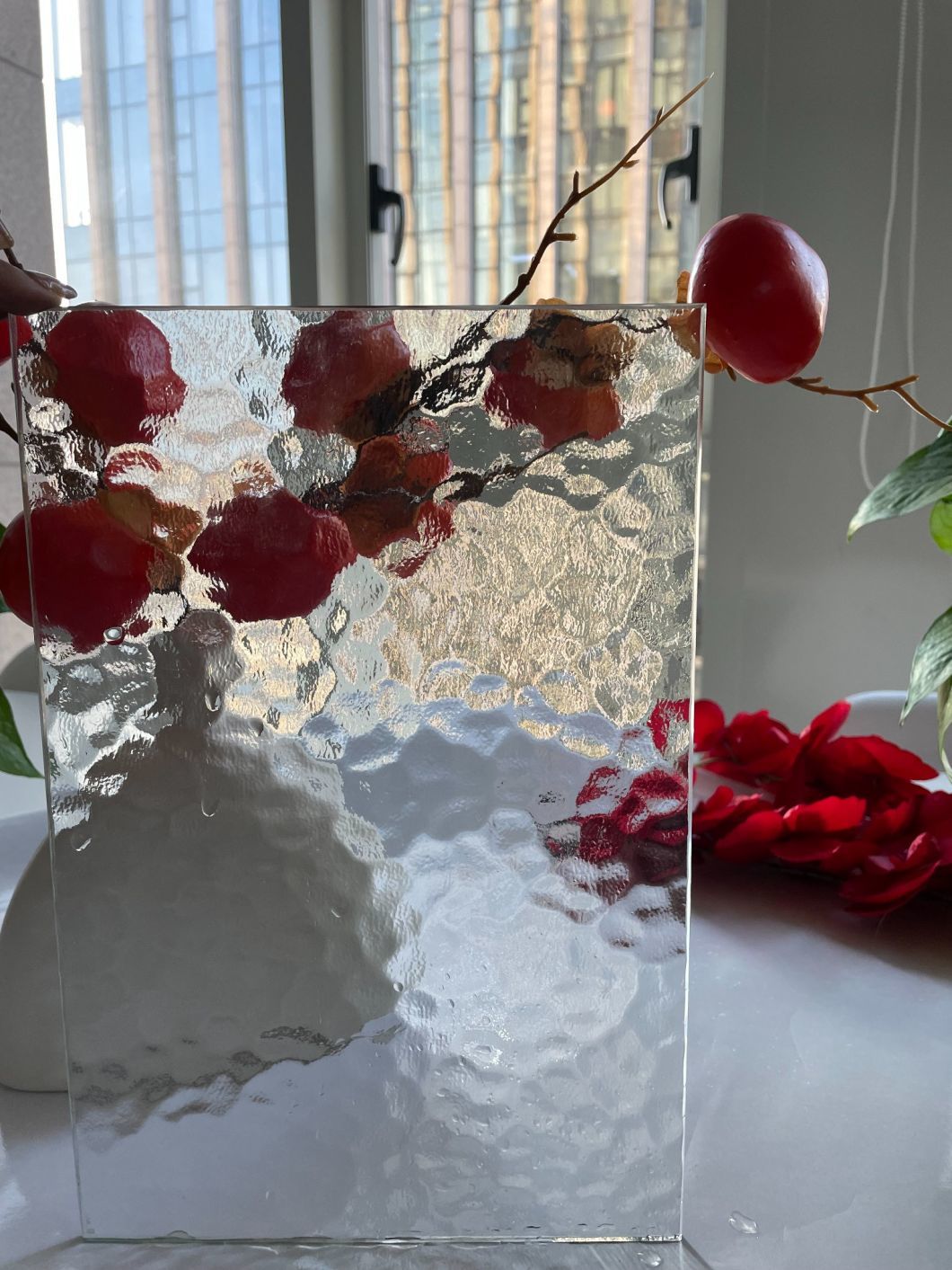 Ultra Clear Tinted Stream Pattern Glass Textured Cabinet and Door Glass Pane Design