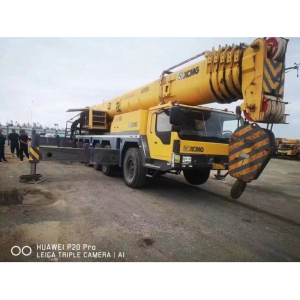 Quality 2013 XCMG Refurbished Used Rough Terrain Crane 160 Ton QAY160 for sale