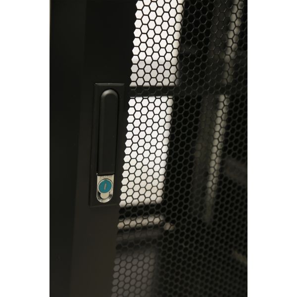 Quality Floor Standing Server Cabinet with Powder Coated Surface Finish Network Rack for sale