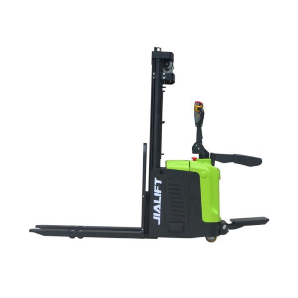 Quality Mobile Electric Fork Stacker 2000kg Lifting Height 2530mm Double Lifting for sale