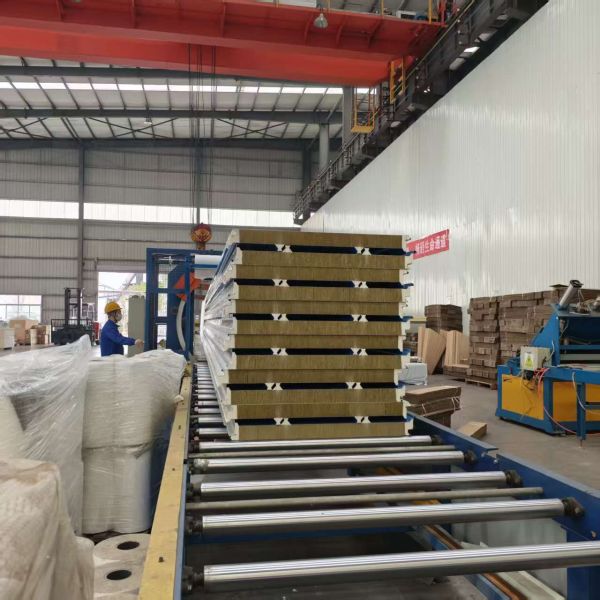 Quality PIR/ Rockwool foam sandwich panel for sale