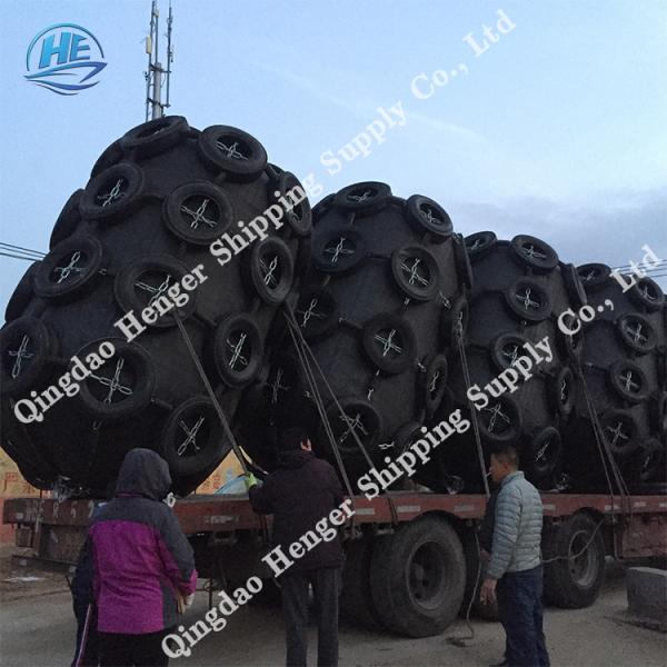 Quality 50KPa / 80Kpa ISO 17357 Marine Rubber Fender Yokohama Ship Buoy Fenders for sale
