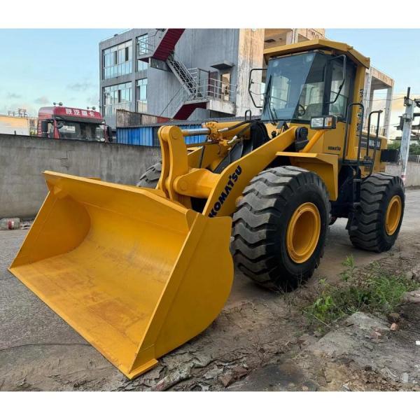 Quality Weight 18000kg Komatsu Wheel Loader Displacement 6.7L with 7.19m Turning Radius for sale