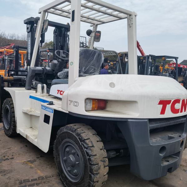 Quality Routine Fork Length Used TCM Toyota Material Handling Equipment 7 Ton Diesel Forklift for sale