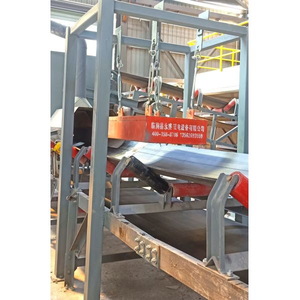 Quality Iron Industrial Magnetic Separator For Non Magnetic Materials On Conveyors for sale