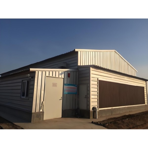Quality Painted Galvanized Steel Structure Poultry House With Sandwich Panel Wall for sale