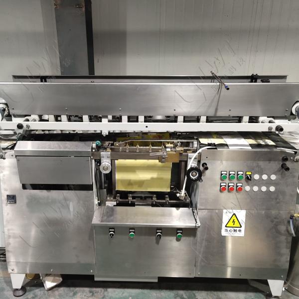 Quality Wet Glue Horizontal Automatic Labeling Machine For Bottles Flexible Position for sale
