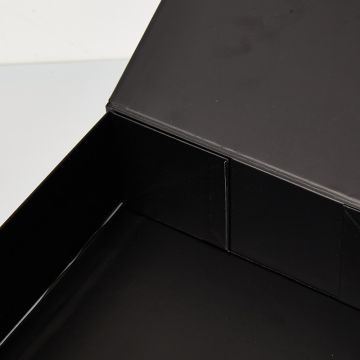 Quality Custom Clothing Folding Gift Box With Ribbon Magnetic Rigid Boxes for Dresses for sale