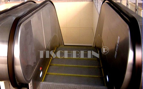 Quality Large Passenger Flow Heavy Duty Escalator 30° 35° Inclination 3 sides 304 St St Outercladding For Supermarket Hospital for sale