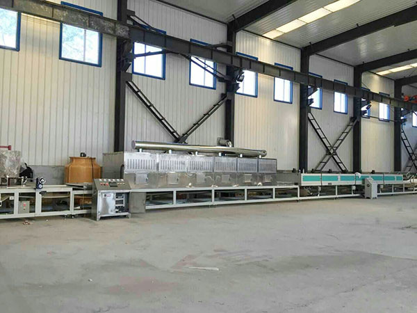 Quality Efficient Fast W1320mm 10m/Min Drying Machine / Microwave Vacuum Drying for sale