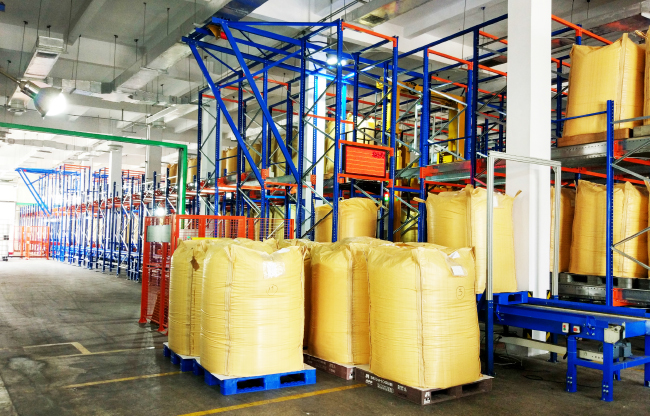Two Way Radio Shuttle Racking and Stacker Crane Floor Supported SRM Storage And Retrieval Machine ASRS Automatic Storage And Retrieval System