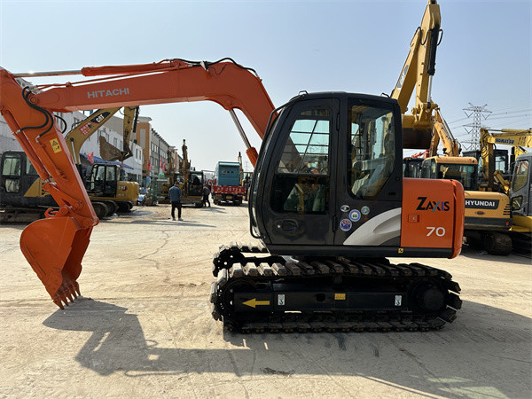 Quality 2018 Used Hitachi ZX70 Excavator With 0.3 M3 Bucket Capacity for sale