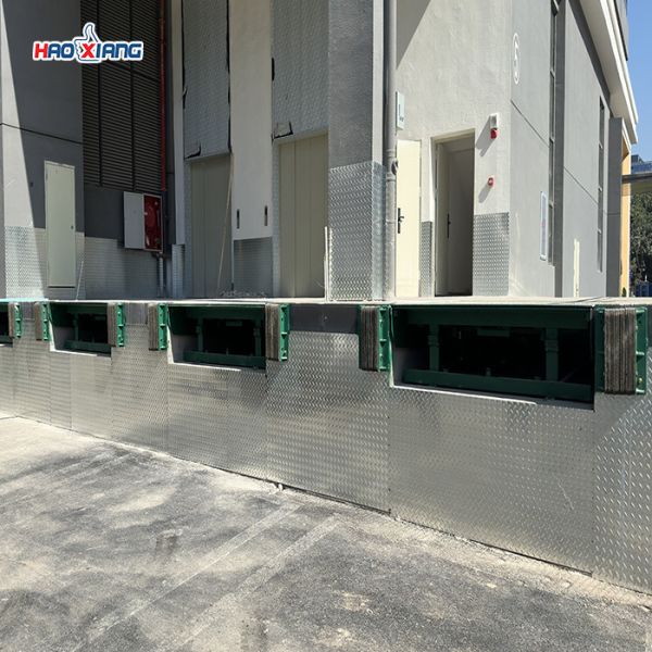 Quality 6-20T Hydraulic Dock Leveler - Custom Sizes, Premium Hydraulic System, Enhanced Safety and Industrial Loading Equipment for sale